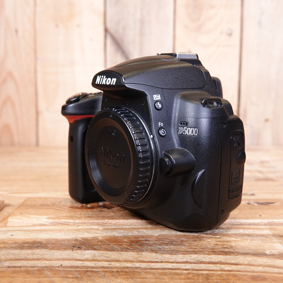 Refurbished and Used DSLR Cameras