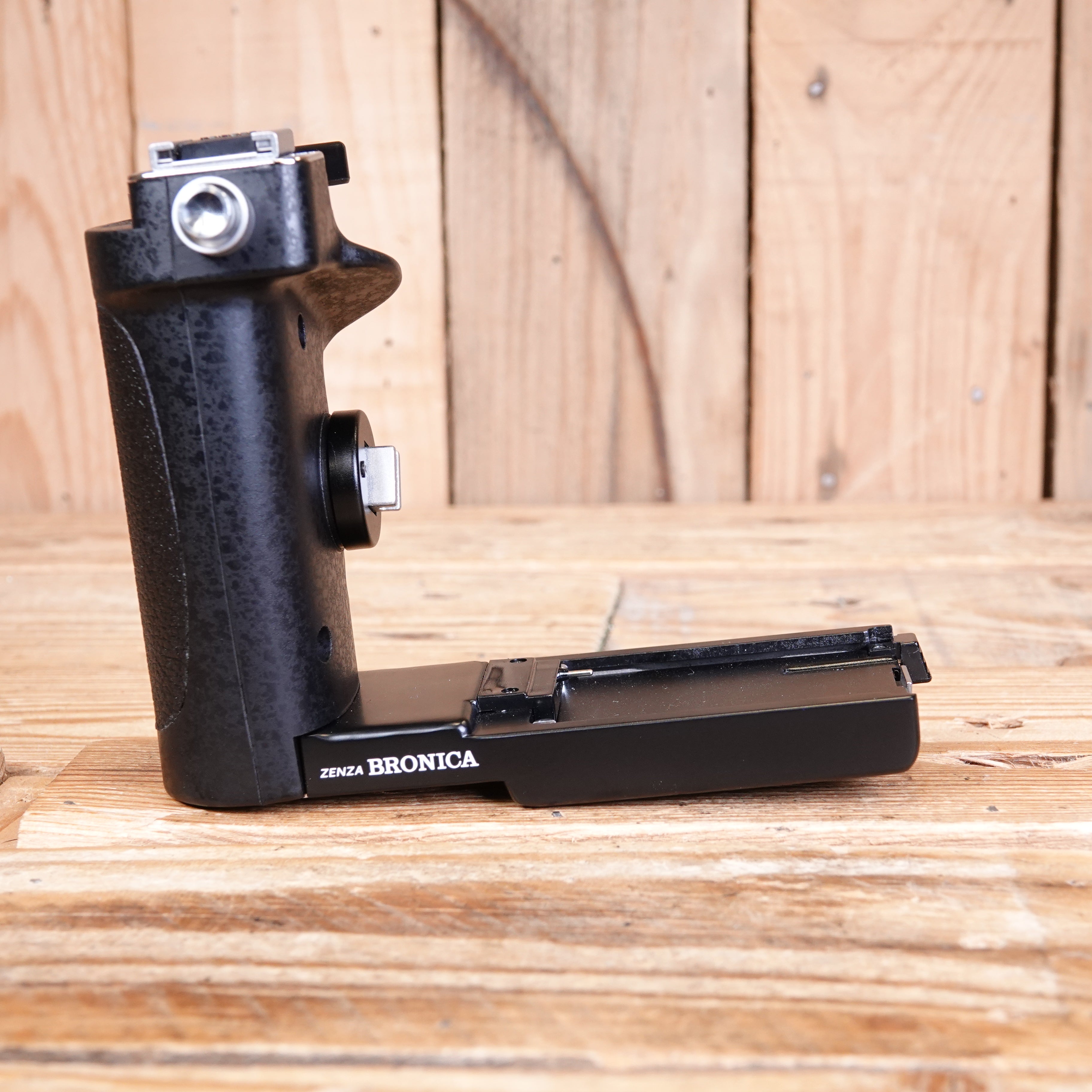 Used Bronica ETRSi Speed Grip-e